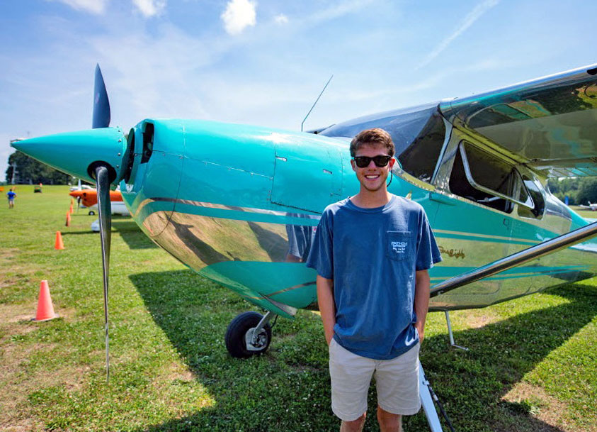 Ray Aviation Scholarship - Chapter Application Now Available | EAA